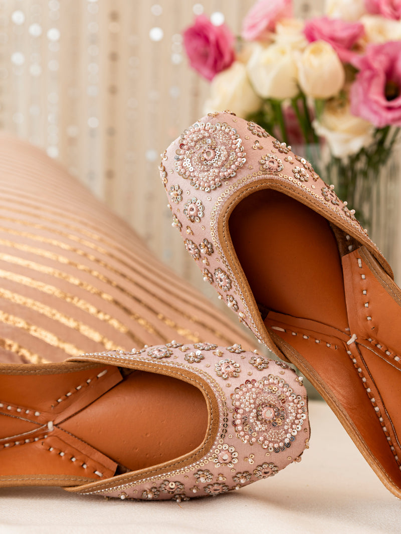 Mojari Jutti | Traditional Mojari Shoes for Women | Needledust