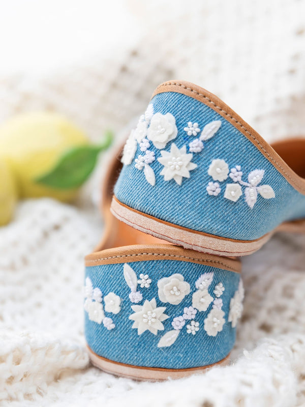 Explore Leather Juttis | Traditional Ethnic Juttis for Men & Women ...