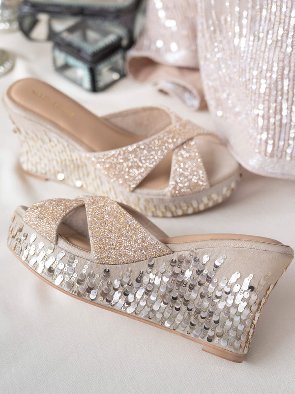 Needledust: Leather Juttis | Traditional Ethnic Jutti for Women