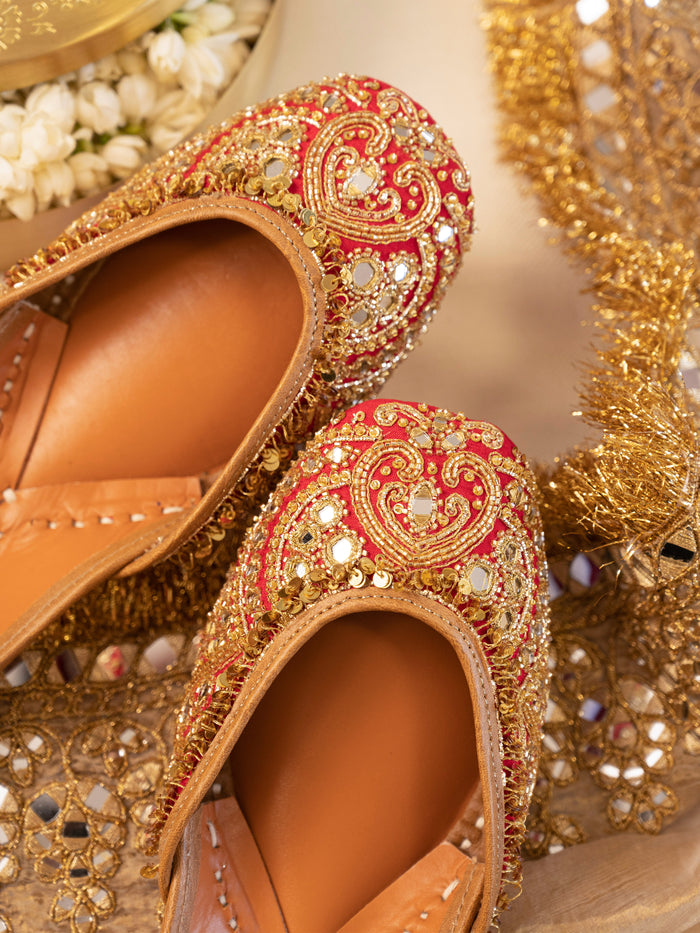 Bridal Juttis | Handcrafted Juttis For Wedding | Needledust