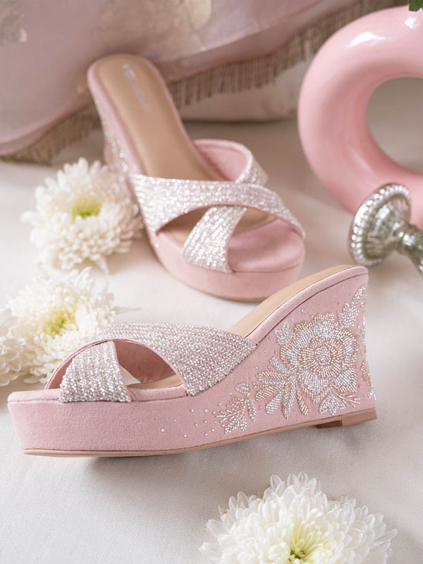 Needledust: Leather Juttis | Traditional Ethnic Jutti for Women