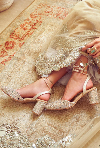 Explore Leather Juttis | Traditional Ethnic Juttis for Men & Women ...
