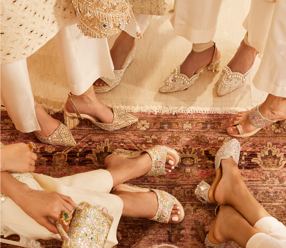 Explore Leather Juttis | Traditional Ethnic Juttis for Men & Women ...